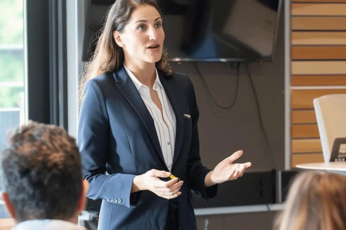 8 Benefits of Change Management - Why Is It Essential at Work?